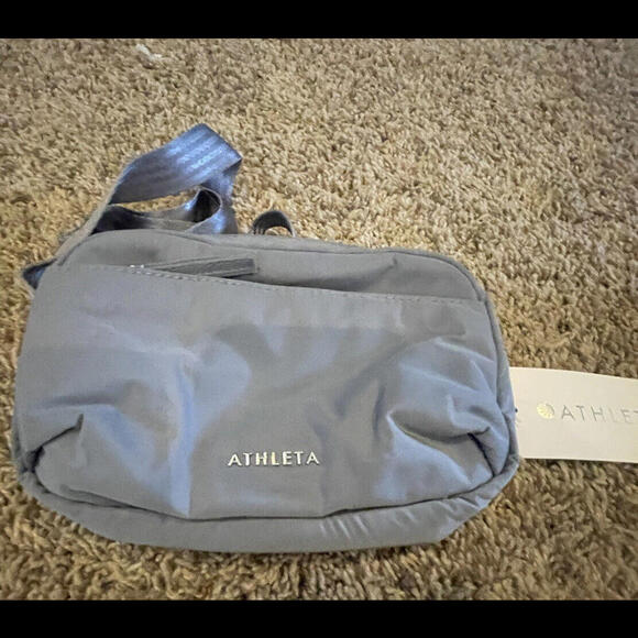 Athleta | Bags | Athleta All About Crossbody Belt Bag Gray Crossbody ...